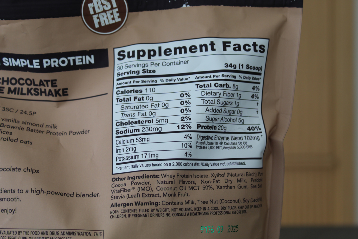 Clean Simple Eats Protein Review: Is It Really That Clean? (2024)